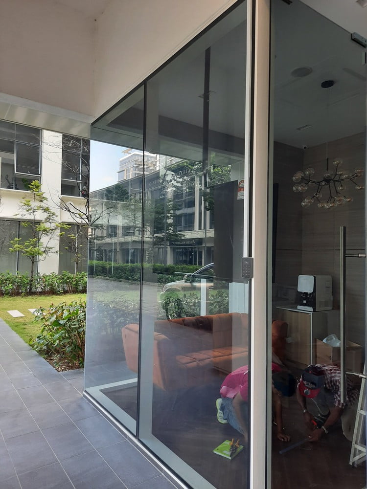 Shopfront & Curtain Wall – HK Glass & Aluminium Sdn Bhd