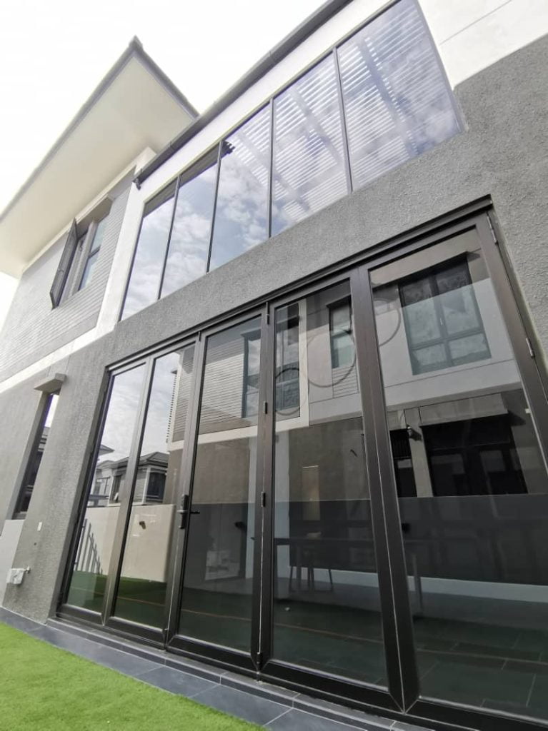 Shopfront & Curtain Wall – HK Glass & Aluminium Sdn Bhd